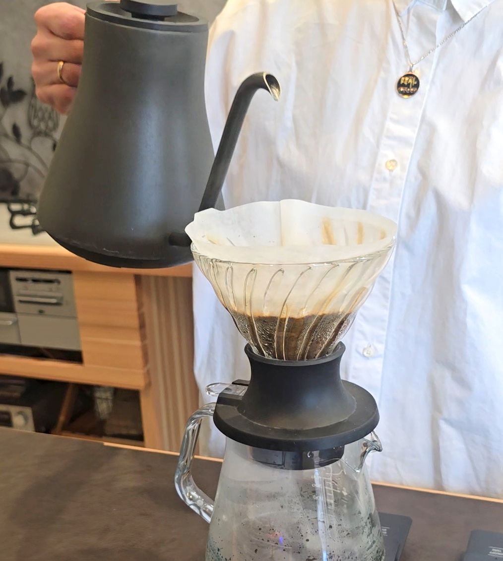 [オープン]笑顔になれる！コーヒースタンド「GUFO COFFEE」自家焙煎珈琲のテイクアウト専門店・珈琲豆の販売も | 鳥取マガジン